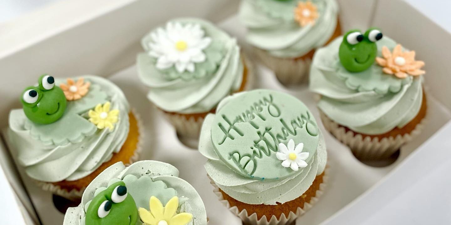 Frog Cupcakes – Nicole Olivia Cake Designs